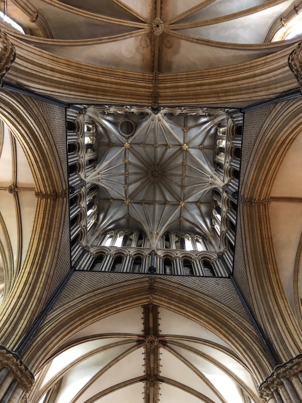 Lincoln_Cathedral-crossing-roof – barb drummond curious historian
